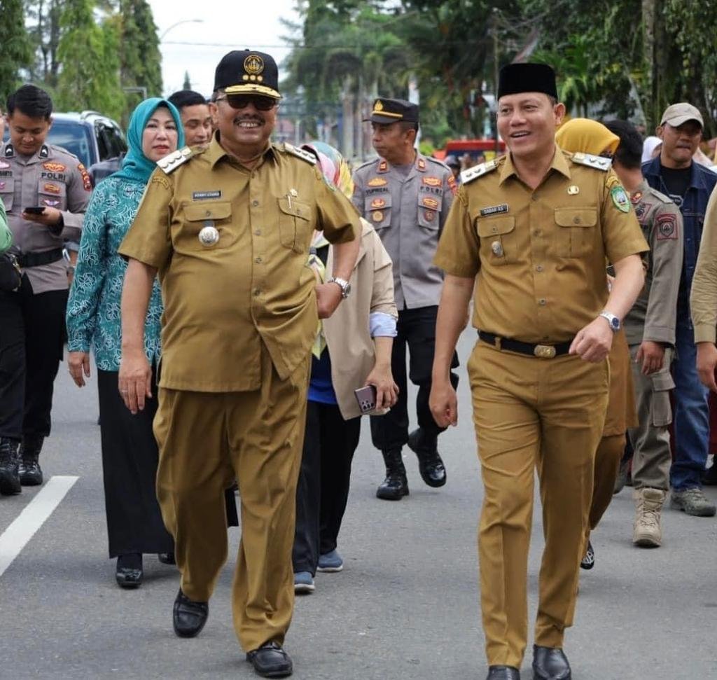 Pimpin Apel Organik ASN Pemkab Pasaman, Benny Utama: Bisa Jadi Ini Apel ... Pimpin Apel Organik ASN Pemkab Pasaman, Benny Utama: Bisa Jadi Ini Apel ...